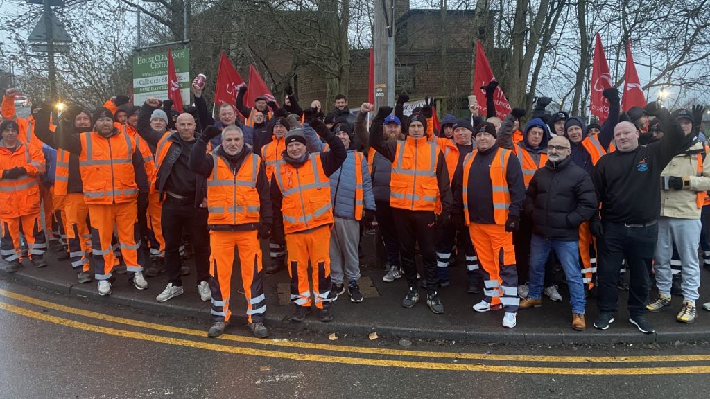 Cautious response to plea for help over Birmingham bin chaos | Local ...