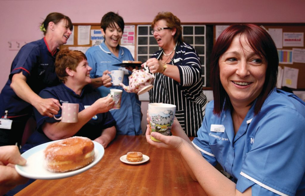 Managers make tea for nurses to celebrate Nurses Day | Nursing Times