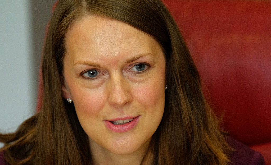 National maternity lead aims to double midwife-led births share by 2020 ...