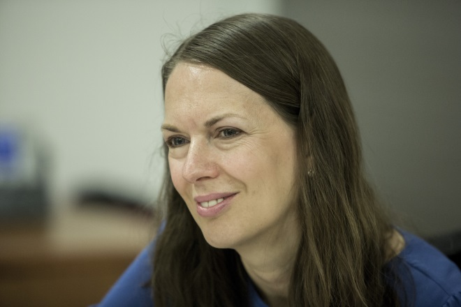 Minister pledges action to ‘eliminate’ NHS ethnicity pay gap | Nursing ...