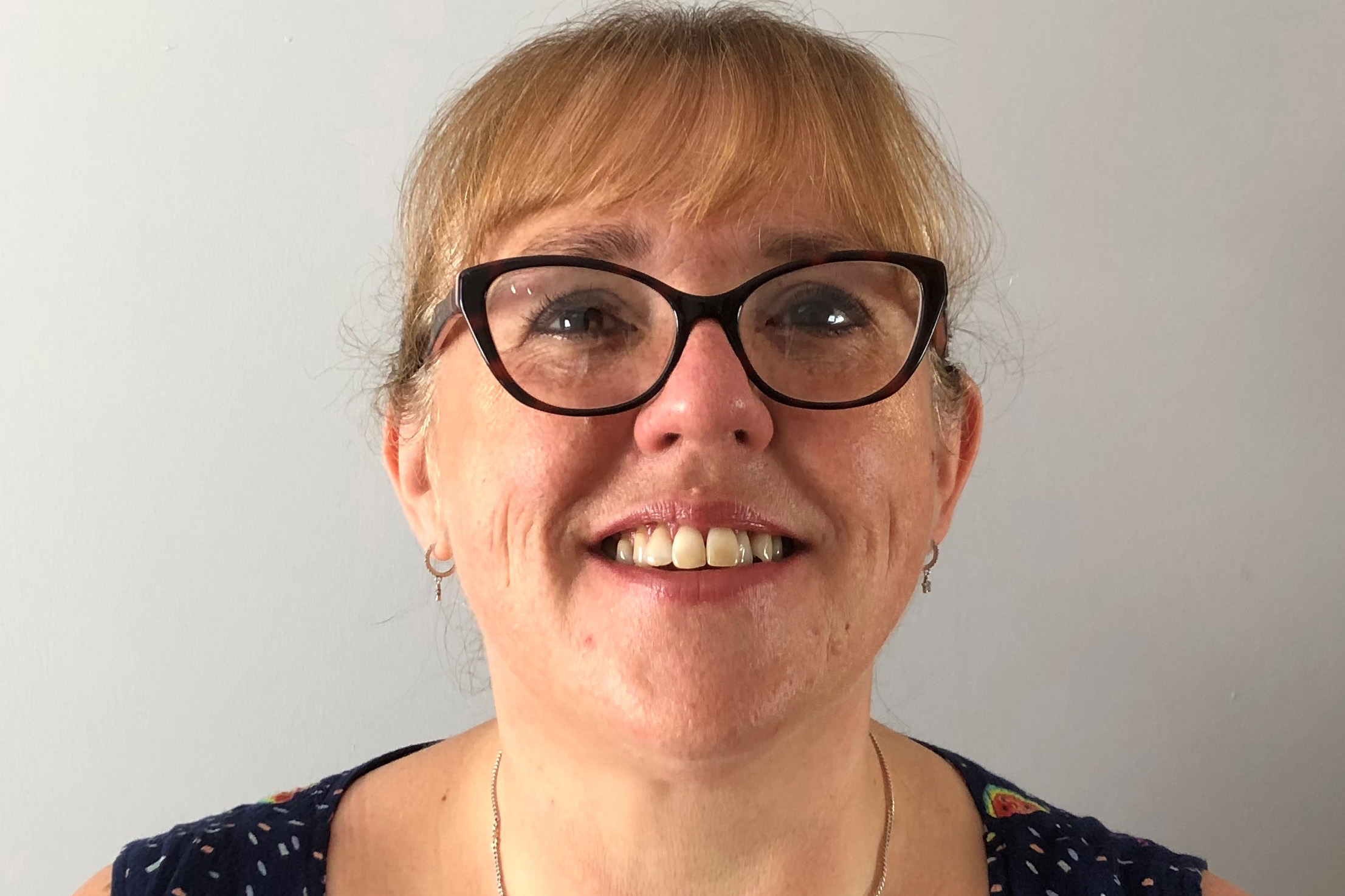 Lesley Cook's Instagram, Twitter & Facebook on IDCrawl