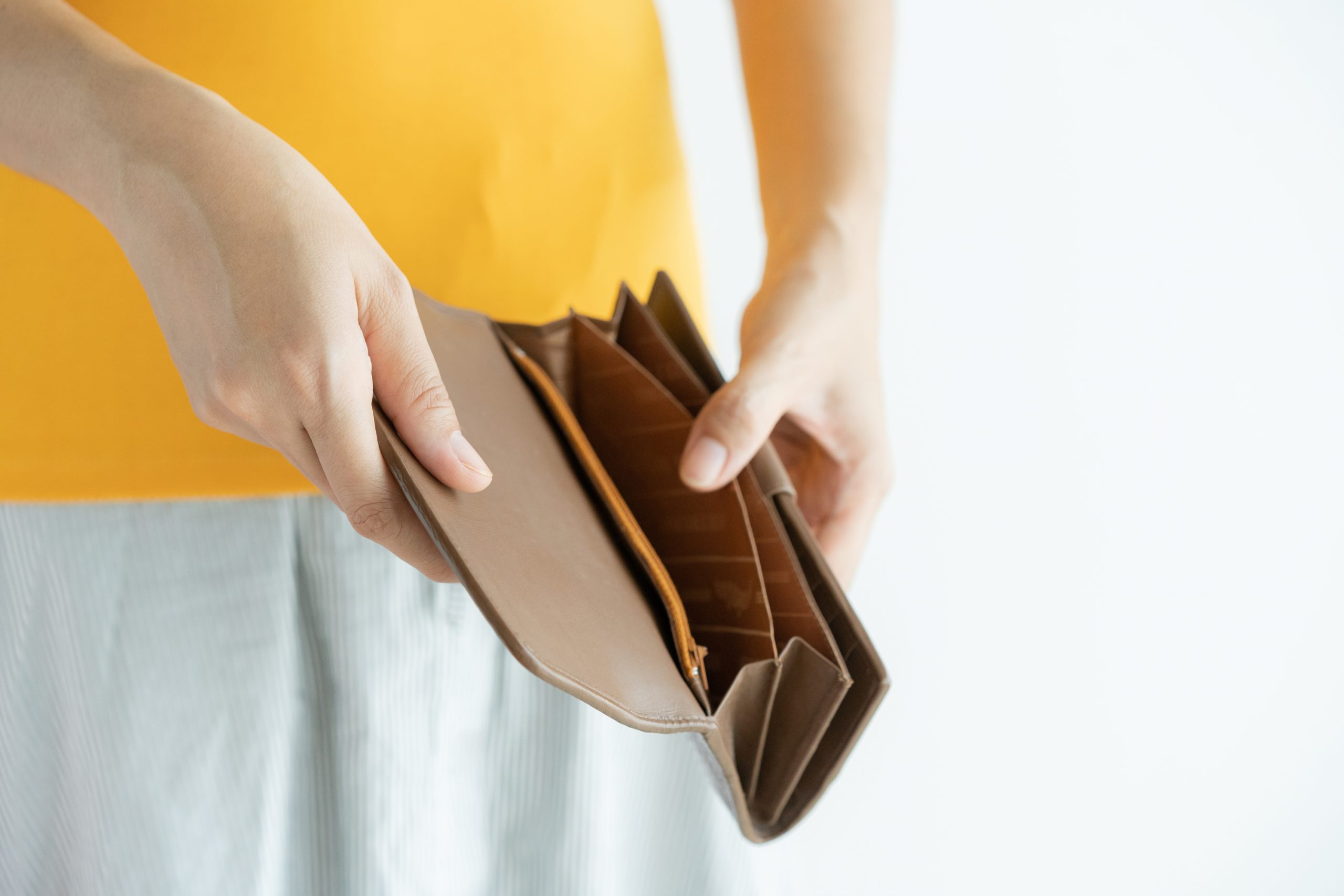 Government puts forward 3% pay uplift for NHS nurses in England ...