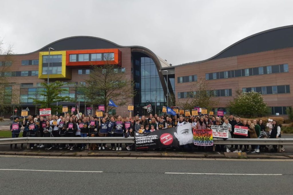 RCN strike in pictures: nurses walk out for third time | Nursing Times