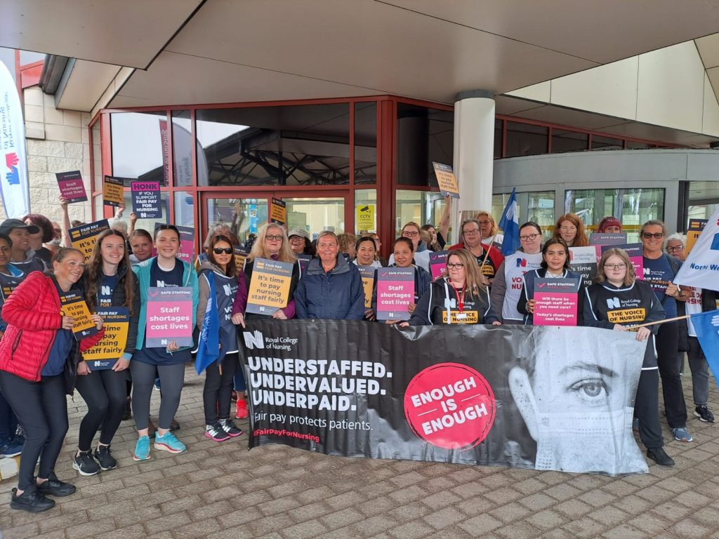 Isle of Man nurses vote on 4% pay rise | Nursing Times