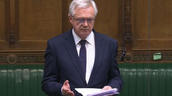 Senior MP calls for Letby retrial arguing 'no hard evidence' | Nursing ...